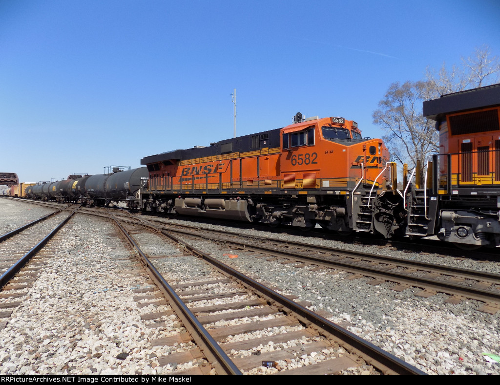BNSF 8118